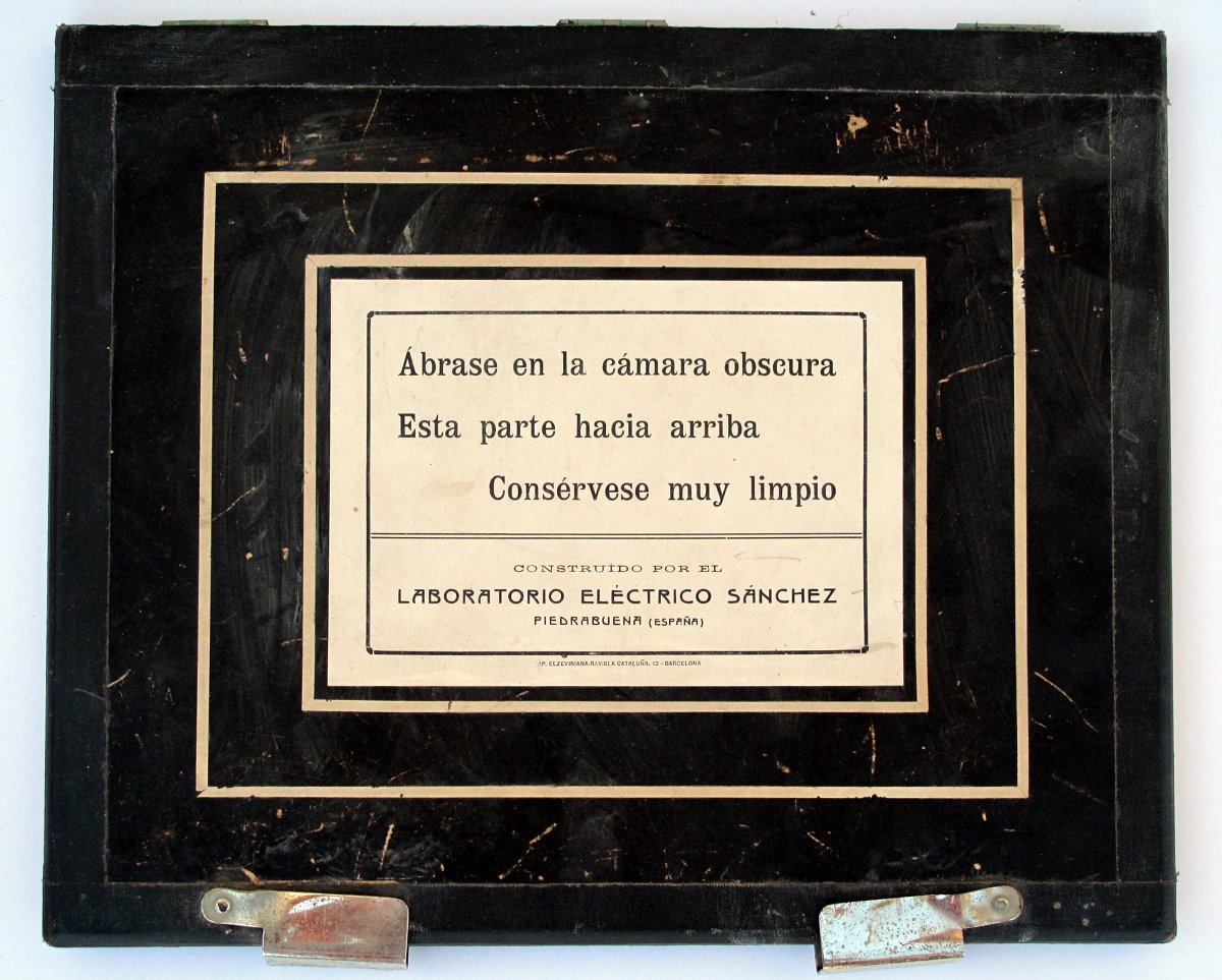 Chasis de radiografias del aparato rayos X Sánchez | Blog de Tomás Cabacas